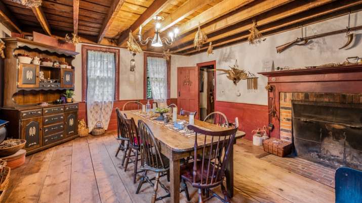 'The Conjuring' haunted house sold for $1.5M: New owner moved in but ...