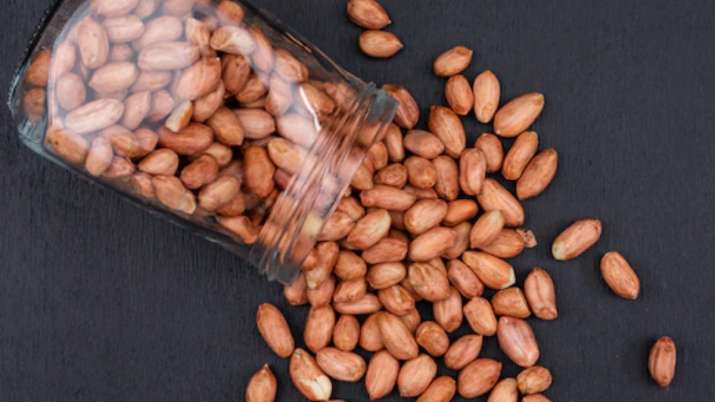 High cholesterol patients should eat peanuts daily or not? Know ...