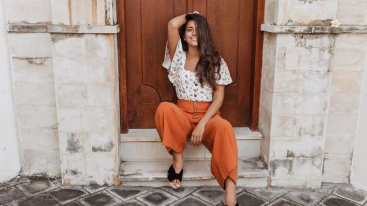 Cool dresses to flaunt during summer season; shares fashion coach Neha ...