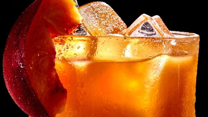 5 Best Mango cocktail recipes that scream summer; check out easy ...