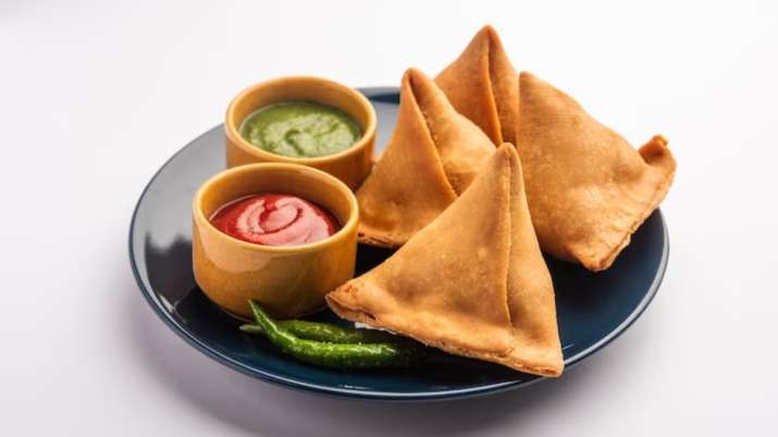 Ergpost: Chicken Tikka, Momos, Chaap to Samosa: Snacks you prefer the ...