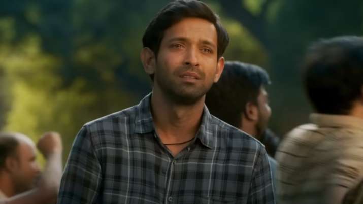 12th Fail Review: Vikrant Massey pulls through convincingly as IPS Manoj Kumar Sharma