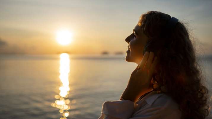 5 Preventive ways not to overeat food during extreme winters – India TV