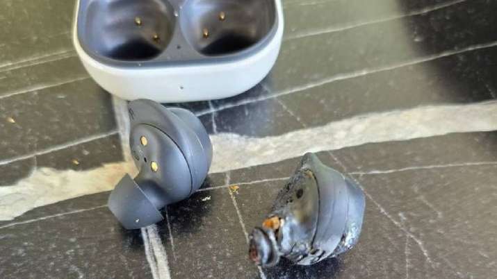 Samsung earbuds explode in woman's ear: Are you at risk? – India TV