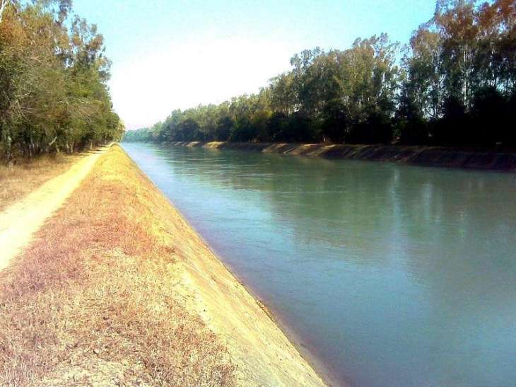 Haryana-Punjab standoff: SC orders status quo on Satluj Yamuna Link ...