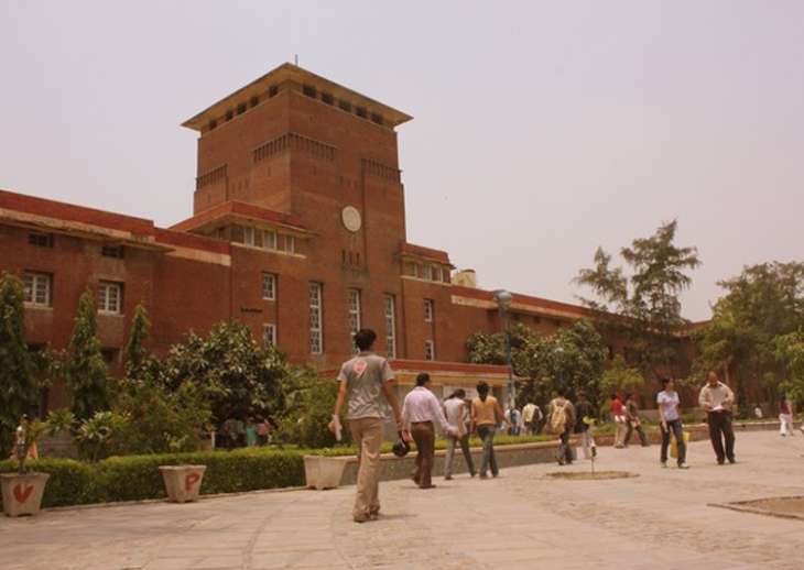 Delhi University receives 3.2 lakh online applications | India News ...