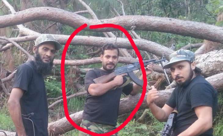 Pulwama encounter: JeM chief Masood Azhar's nephew among three militants killed, US-made M4 ...