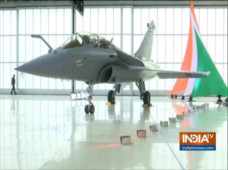 India's Rafale is here. Rajnath Singh receives the first combat jet in ...