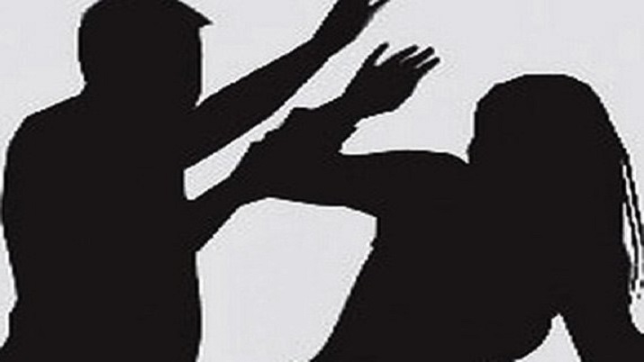 Police thrash, manhandle unemployed women in Jaipur | India News – India TV