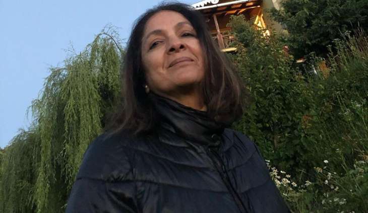 Neena Gupta's new selfie is all about home and the moon | Bollywood ...