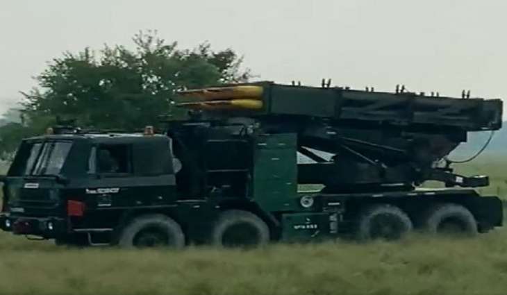 WATCH: Indian Army displays Pinaka, Smerch multiple rocket launcher ...