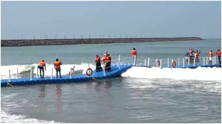 Kerala’s new floating bridge becomes highlight for Beypore beachgoers l ...