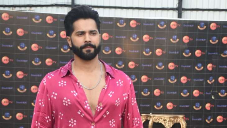 Varun Dhawan says he 'wants to bring public to theatres' with Bhediya ...
