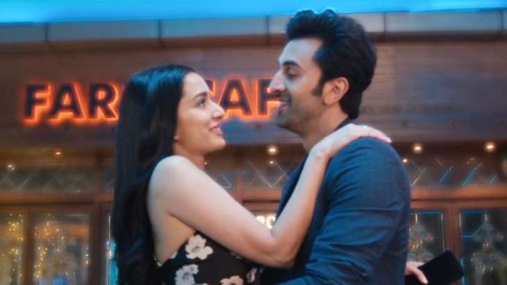 Ranbir Kapoor-Shraddha are deeply lost in love in Luv Ranjan's 'Tu Jhoothi Main Makkaar' teaser ...