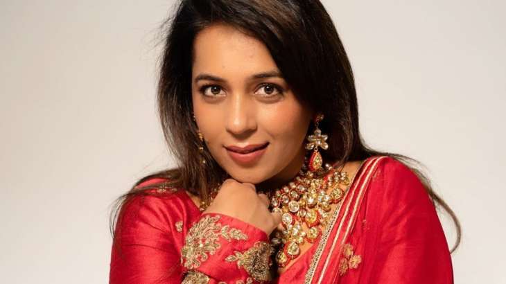 Makeup trials to waterproof products, MUA Deepti Mohindar shares tips ...