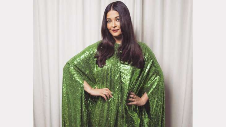 Aishwarya Rai marks a dazzling first appearance at Cannes 2023; makes ...