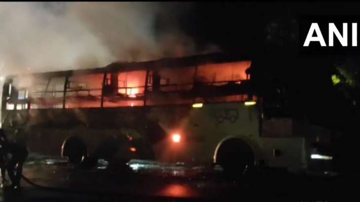 Andhra Pradesh: Bus catches fire, driver’s alertness saves 25 lives ...