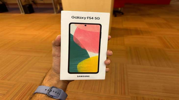 Samsung Galaxy F54 5G Review: A powerful mid-range Smartphone | Reviews ...