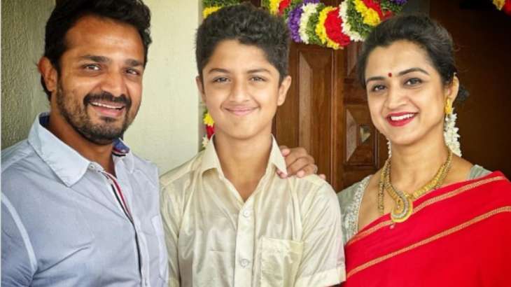 Who was Spandana and what happened to her? All about Vijay Raghavendra ...