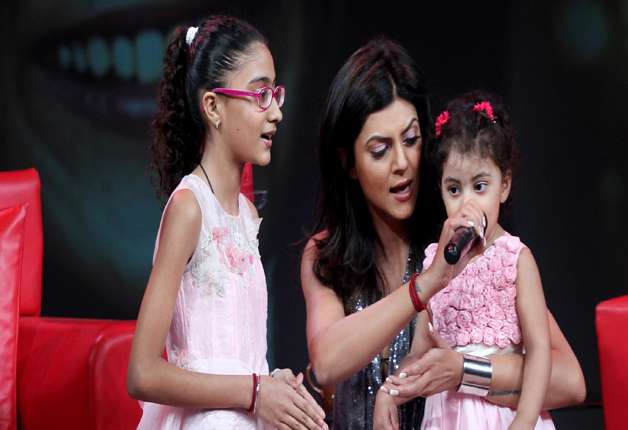 5 Bollywood stars who are proud single parents