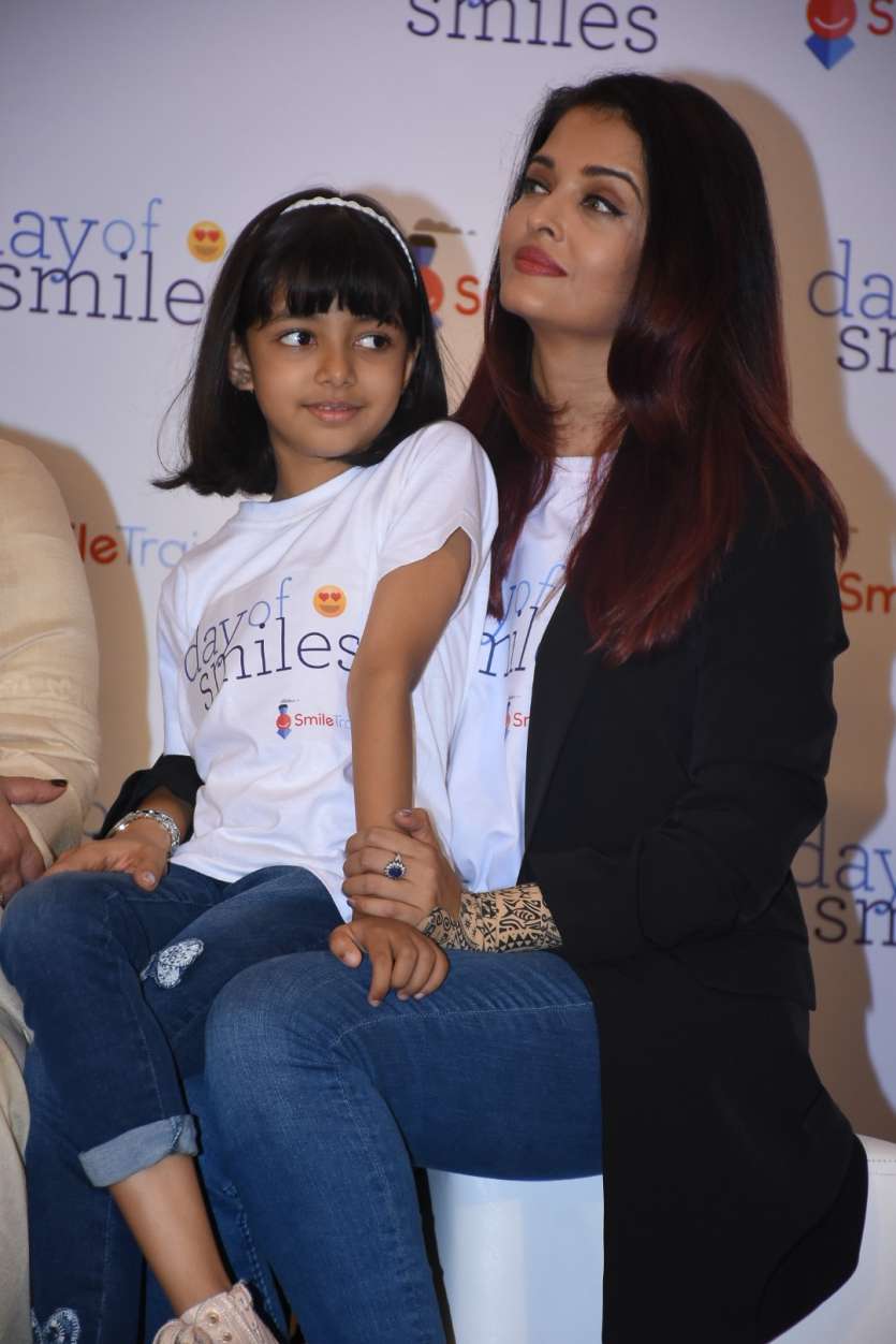 Aishwarya Rai and Aaradhya Bachchan spend time with Smile Foundation ...