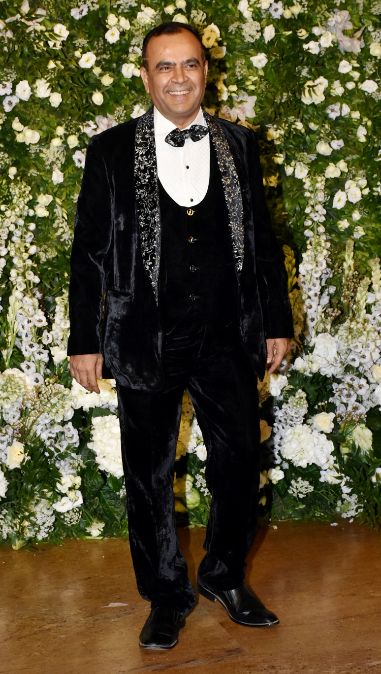 Photo Gallery: Newlyweds Deepika Padukone, Ranveer Singh look royal in ...