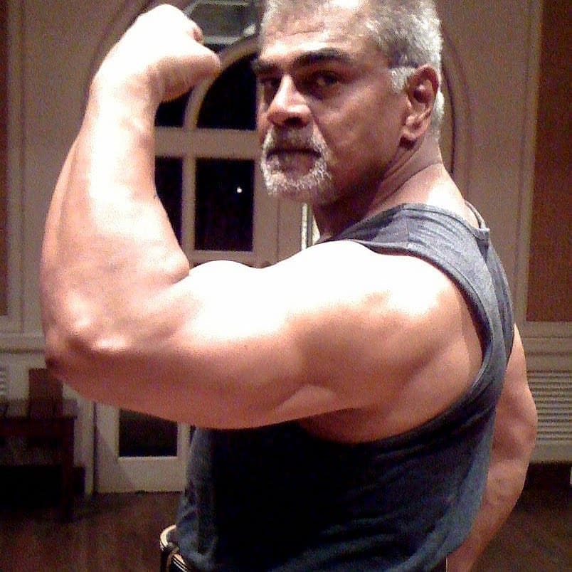 Fans call 70-year-old Sharat Saxena Indian hulk: His toned physique is ...