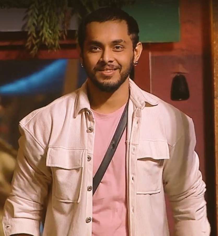 Akshay Kelkar's Bigg Boss Marathi 4 winning moments captured | Photos