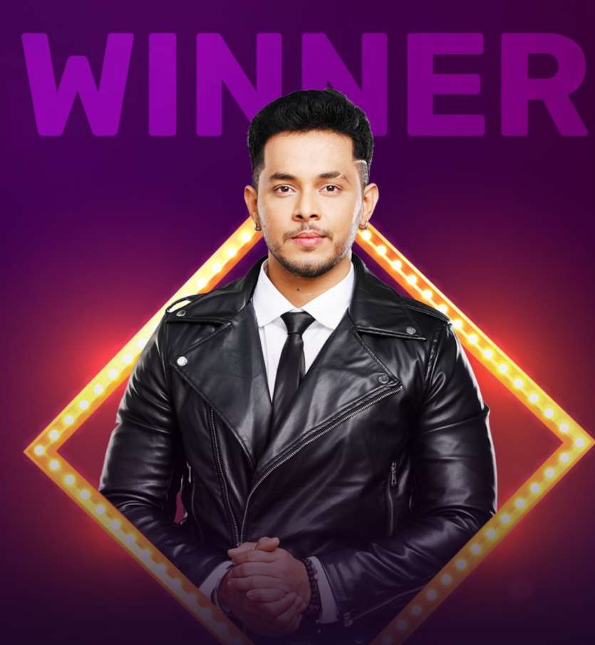 Akshay Kelkar's Bigg Boss Marathi 4 winning moments captured | Photos