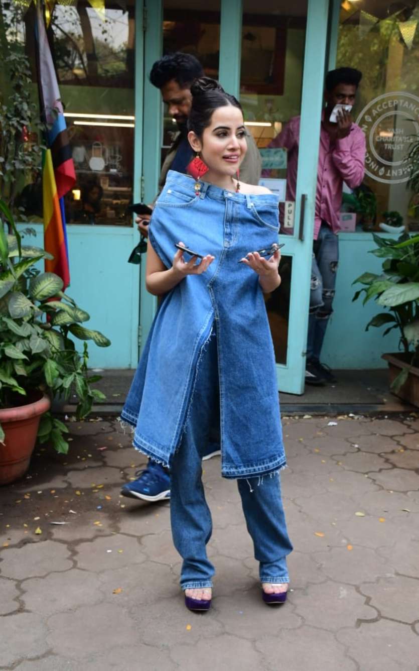 Urfi Javed gives denim-on-denim look a quirky twist by wearing jeans as ...
