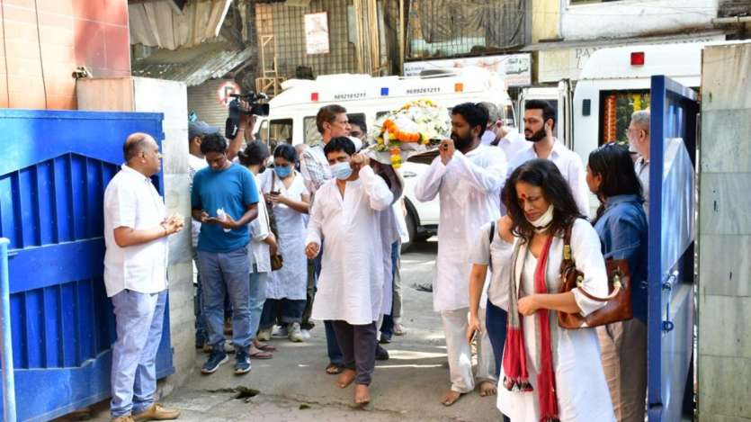 RIP Pradeep Sarkar: Deepika Padukone, Rani Mukerji, Vidya Balan attend ...