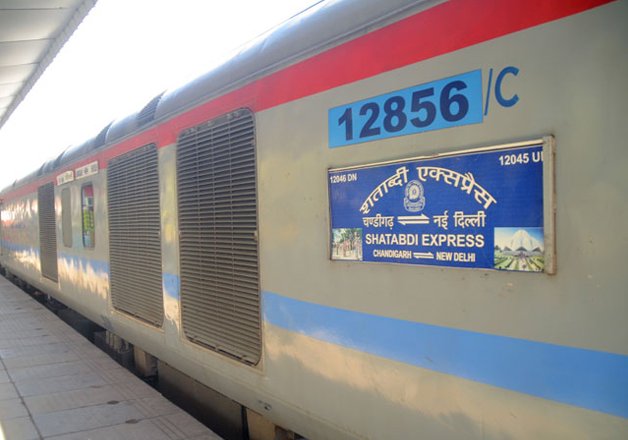 Rail Budget 2016 likely to introduce new colour scheme, semi-high ...