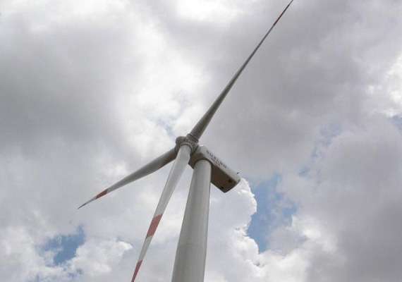 Suzlon unit REpower UK bags 4 contracts | India - India TV News