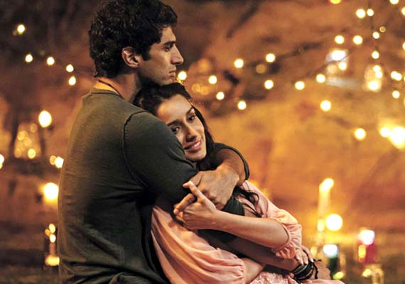 Aashiqui 2 sweeps top honours at GiMA awards | Bollywood News – India TV