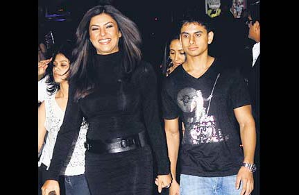 Sushmita Is Single Again | Bollywood News – India TV