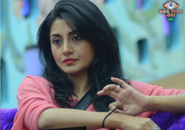 Bigg Boss 9: Evicted Rimi Sen to chat live with fans at 3 pm today ...