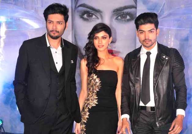 Gurmeet Choudhary, Sapna Pabbi, Ali Fazal host joint screening of ...