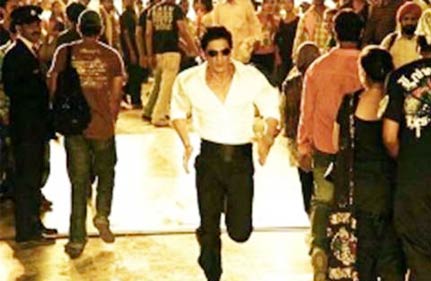 Ra.One Means Random Access Version One, Says SRK | Bollywood News ...