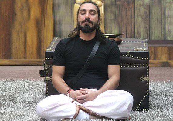 Praneet Bhatt looking for more acting roles after 'Bigg Boss 8' | Bollywood News – India TV