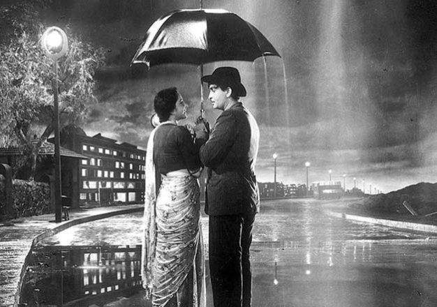 Raj Kapoor's 91st Birth Anniversary: Here's his epic love saga with Nargis | Bollywood News ...