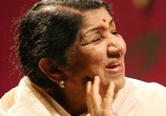 Lata grateful people still like her songs | Bollywood News – India TV