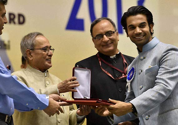 Actor Rajkumar Rao bombarded with bollywood offers post national award ...