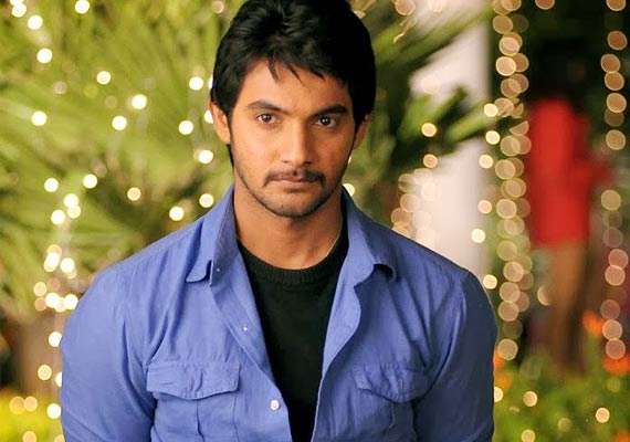 'Waiting for right script to work with dad' | Bollywood News – India TV