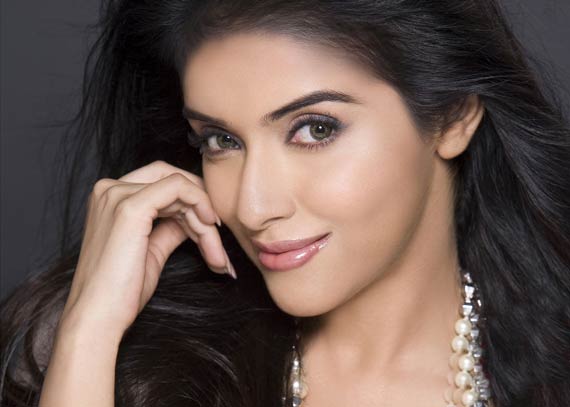 I don't only work with superstars: Asin (see pics) | Bollywood News ...