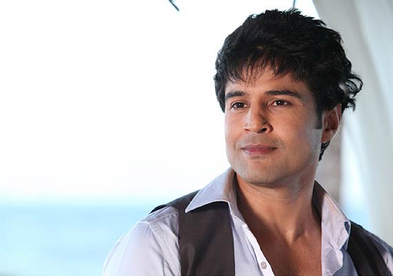 Rajeev Khandelwal speaks over being a detective | Bollywood News – India TV