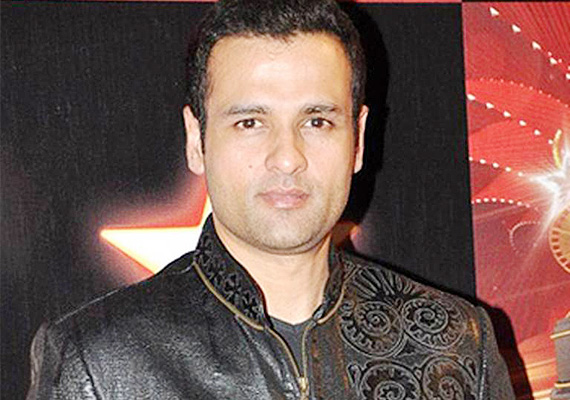 Rohit Roy acquires rare 'Ram Aur Shyam' poster | Bollywood News – India TV