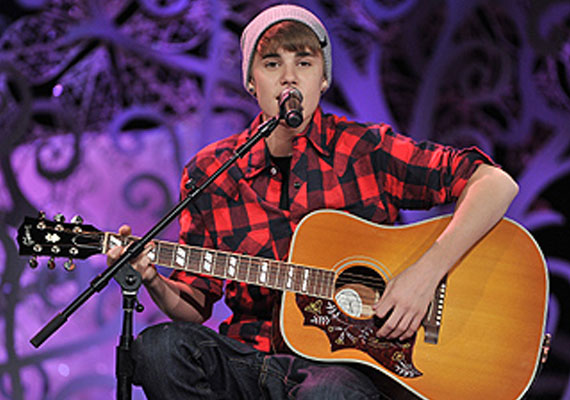 Bieber pens emotional song about split | Hollywood News – India TV