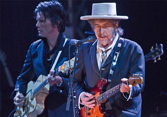 Bob Dylan Holds A Concert In Tel Aviv | Hollywood News – India TV