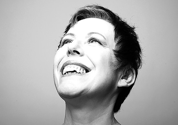 Cabaret Singer Barb Jungr Records Classic Dylan | Hollywood News – India TV