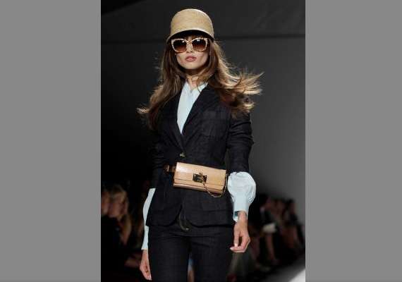 Designer Rachel Zoe presents spring collection at NY Fashion Week ...